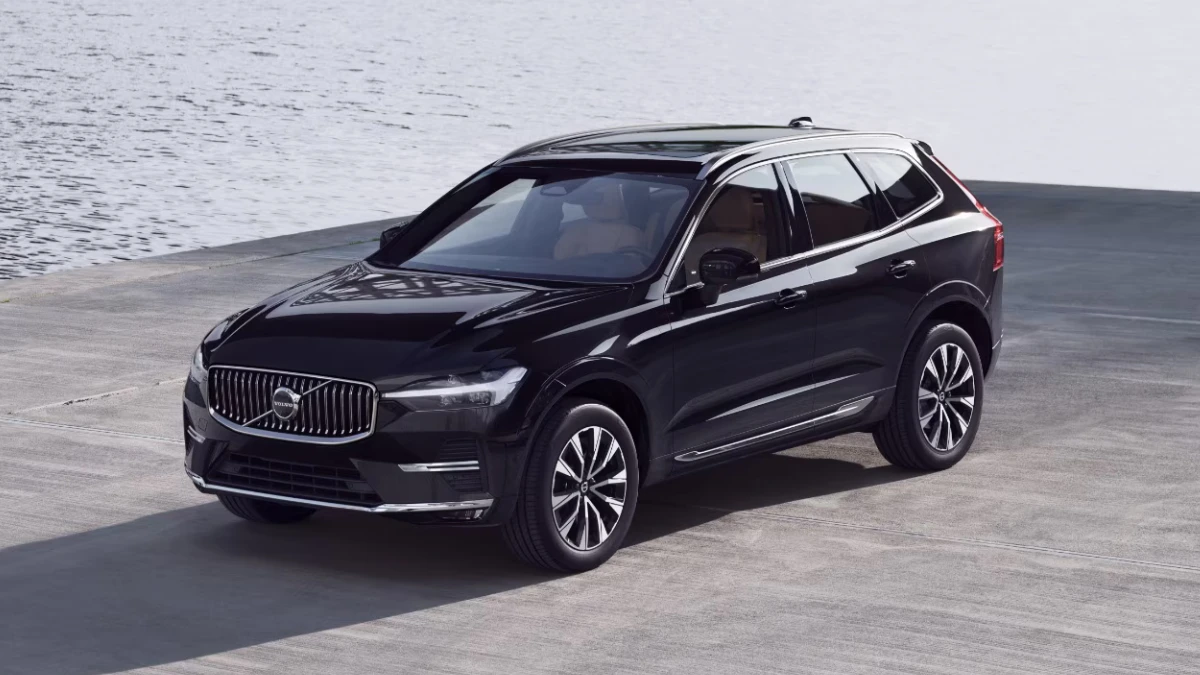 Volvo XC60 2025 Full Review: Price, Specs, Mileage, Features & Interior ...